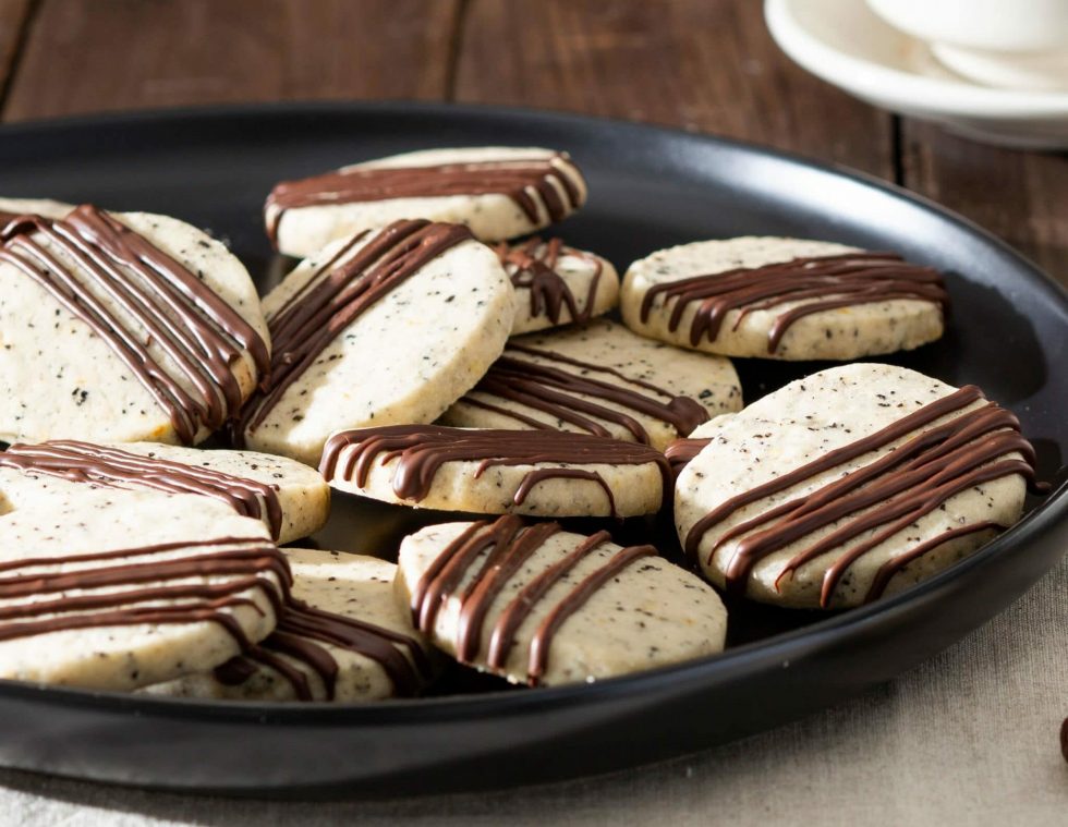 Chocolate-Drizzled Coffee Shortbread Recipe - Reily Products
