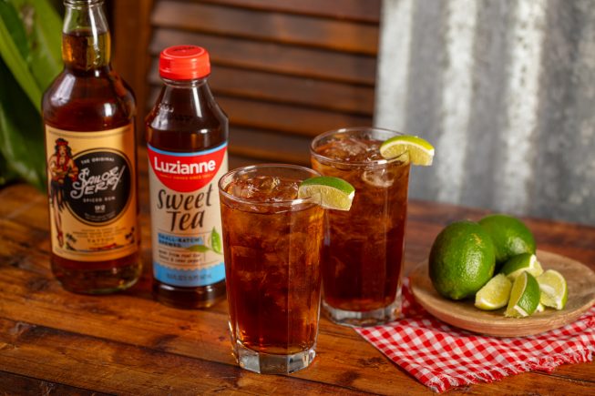 Sweet & Spicy Spiked Luzianne Tea Recipe - Reily Products